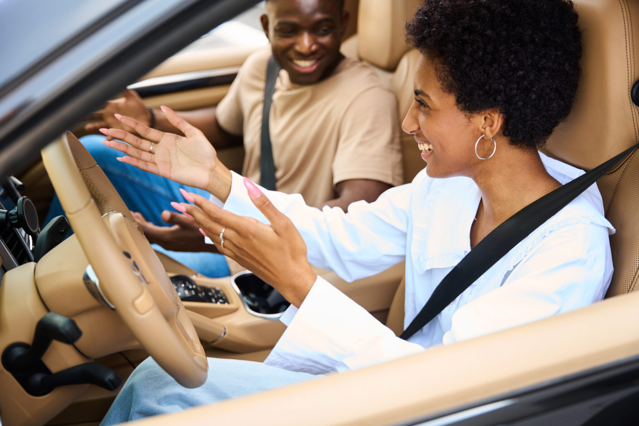 How to Use Hand Signals for Driving Safety | Clover Leaf Driving School